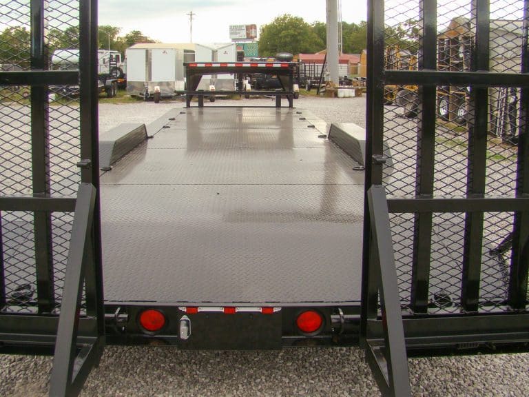 Gooseneck Flatbed Trailer | Custom Gooseneck Trailers